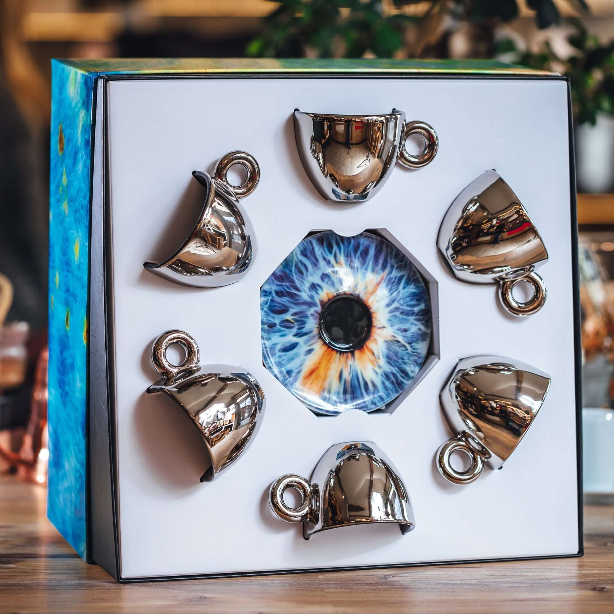 Porcelāna trauki - no kafijas tasītes, līdz tējkannai